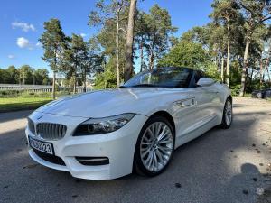 White BMW Z4 2012 in Vilnius, with an engine capacity of 2.00 L and mileage of 151 thousand km for 15900 €, photo  on AUTOMOTO.COM.LV