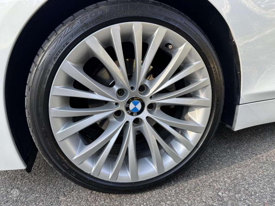 Balts BMW Z4 2012 Viļņa, ar dzinēja tilpumu 2.00 L un nobraukumu 151 tūkst. km par 15900 €, foto 14 vietnē AUTOMOTO.COM.LV