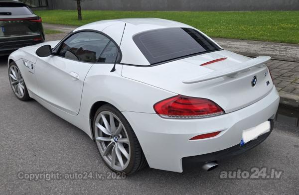 White BMW Z4 2014 in Tallinn, with an engine capacity of 3.00 L and mileage of 70 thousand km for 49000 €, photo 3 on AUTOMOTO.COM.LV