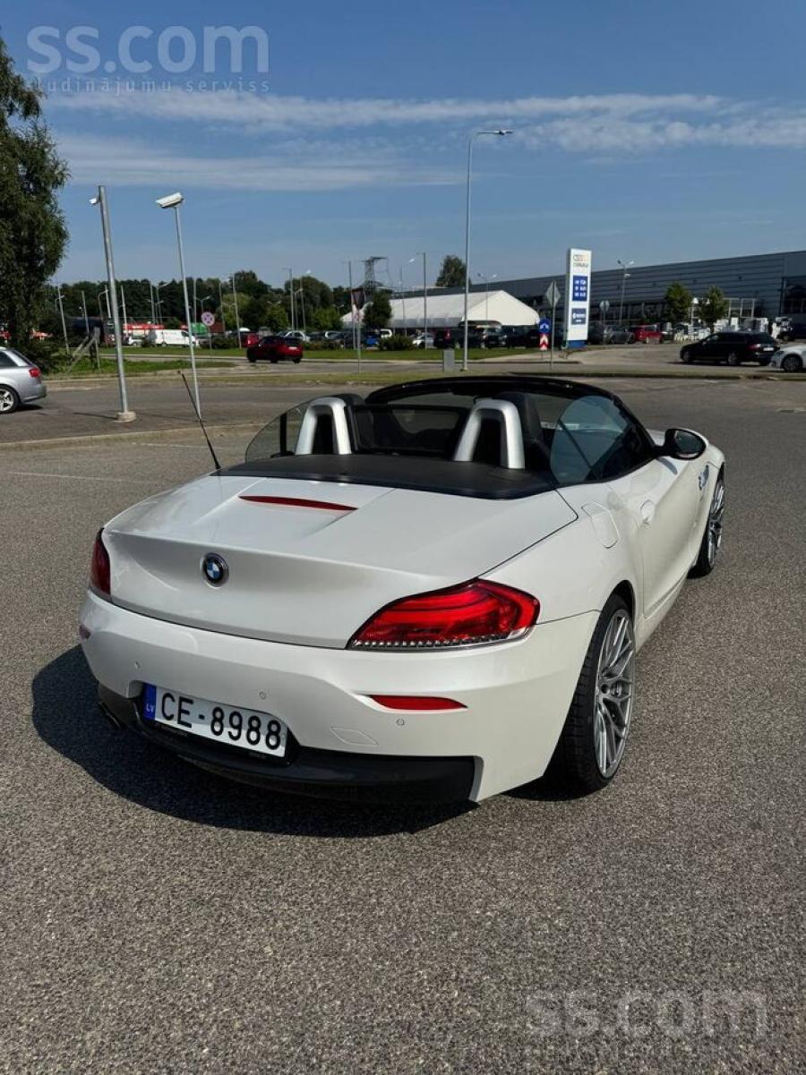 Balts BMW Z4 2016 Rīga, ar dzinēja tilpumu 2.00 L un nobraukumu 113 tūkst. km par 23100 €, foto 3 vietnē AUTOMOTO.COM.LV