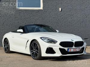White BMW Z4 2020 in Daugavpils, with an engine capacity of 2.00 L and mileage of 103 thousand km for 28900 €, photo 4 on AUTOMOTO.COM.LV
