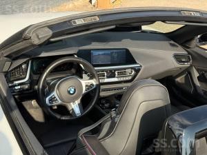 White BMW Z4 2020 in Daugavpils, with an engine capacity of 2.00 L and mileage of 103 thousand km for 28900 €, photo 11 on AUTOMOTO.COM.LV