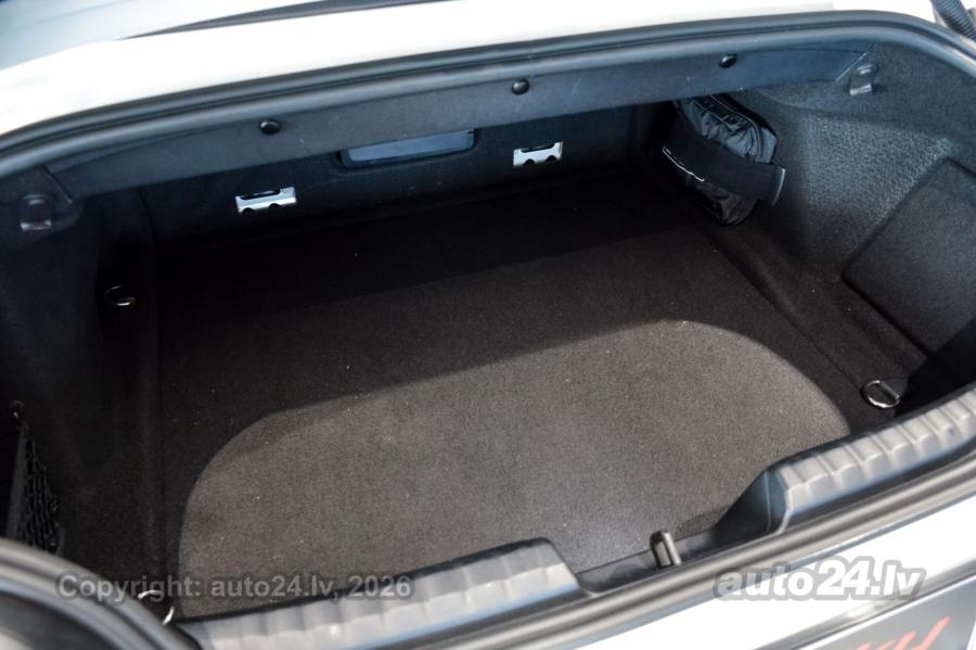 Balts BMW Z4 2020 Tallina, ar dzinēja tilpumu 3.00 L un nobraukumu 91 tūkst. km par 46900 €, foto 31 vietnē AUTOMOTO.COM.LV