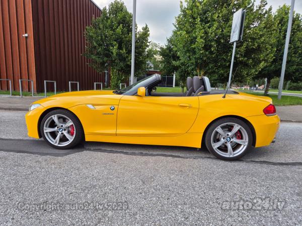 Yellow BMW Z4 2014 in Tartu, with an engine capacity of 2.00 L and mileage of 142 thousand km for 18990 €, photo 3 on AUTOMOTO.COM.LV
