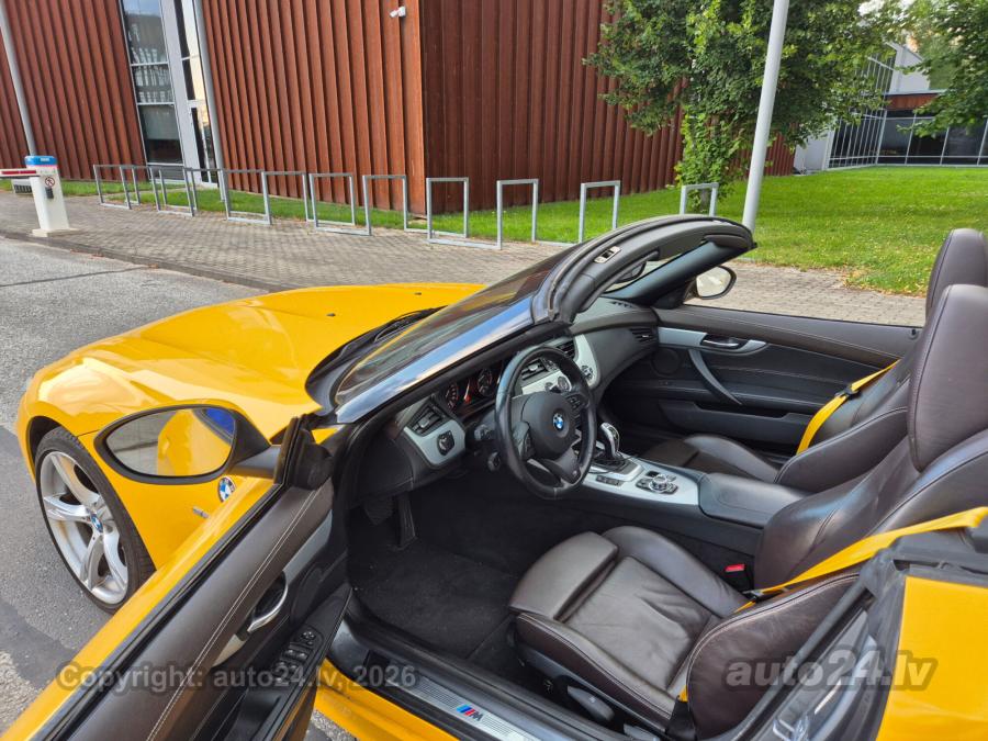 Yellow BMW Z4 2014 in Tartu, with an engine capacity of 2.00 L and mileage of 142 thousand km for 18990 €, photo 6 on AUTOMOTO.COM.LV