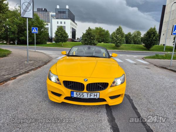 Yellow BMW Z4 2014 in Tartu, with an engine capacity of 2.00 L and mileage of 142 thousand km for 18990 €, photo 8 on AUTOMOTO.COM.LV