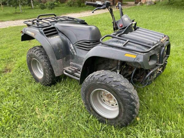 Melns Bombardier Traxter 2004 Kaišiadorys, ar dzinēja tilpumu 0.00 L un nobraukumu 5 tūkst. km par 3200 €, foto 2 vietnē AUTOMOTO.COM.LV