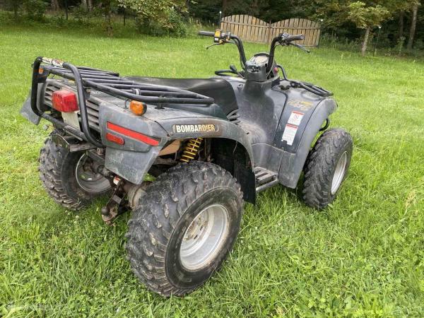 Melns Bombardier Traxter 2004 Kaišiadorys, ar dzinēja tilpumu 0.00 L un nobraukumu 5 tūkst. km par 3200 €, foto 3 vietnē AUTOMOTO.COM.LV