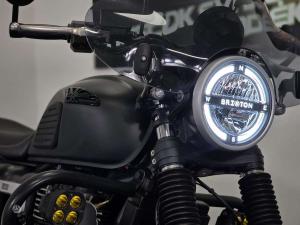 Melns Brixton Cromwell 1200 2023 Panevēža, ar dzinēja tilpumu 1.20 L un nobraukumu 23 tūkst. km par 5999 €, foto 8 vietnē AUTOMOTO.COM.LV