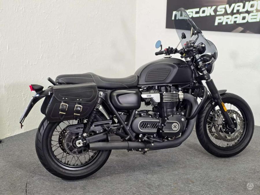 Melns Brixton Cromwell 1200 2023 Panevēža, ar dzinēja tilpumu 1.20 L un nobraukumu 23 tūkst. km par 5999 €, foto 19 vietnē AUTOMOTO.COM.LV