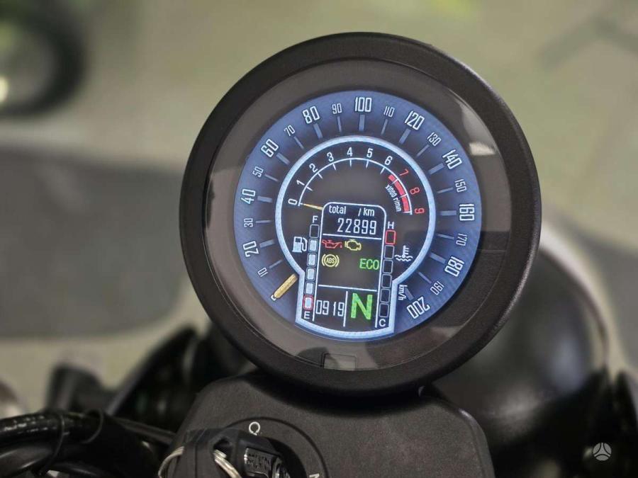 Melns Brixton Cromwell 1200 2023 Panevēža, ar dzinēja tilpumu 1.20 L un nobraukumu 23 tūkst. km par 5999 €, foto 23 vietnē AUTOMOTO.COM.LV