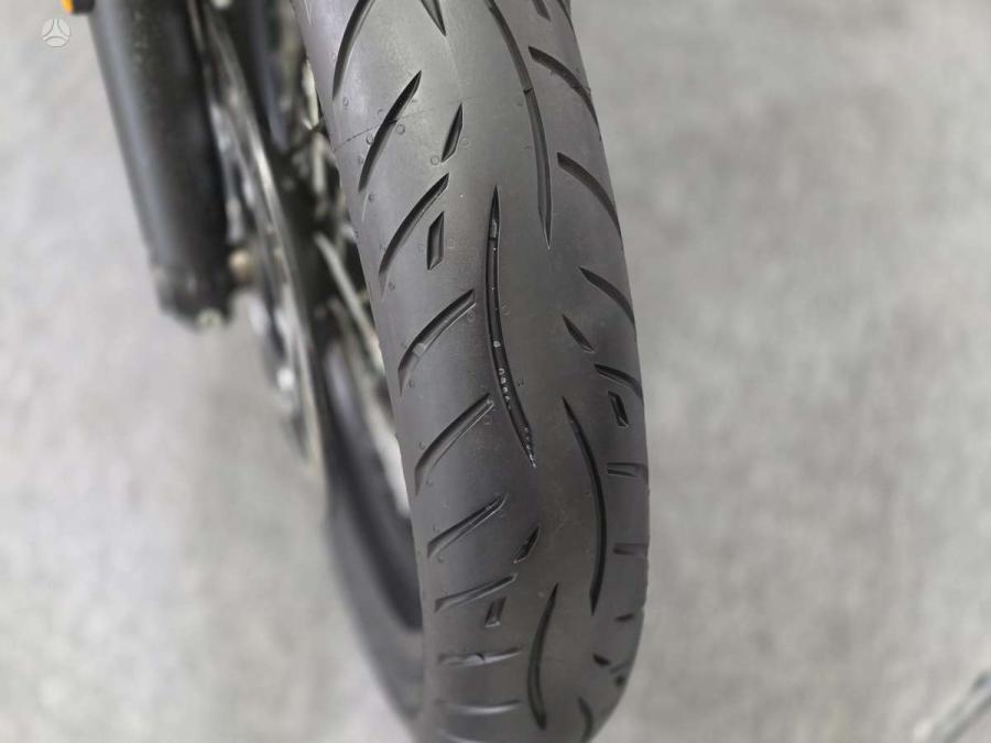 Melns Brixton Cromwell 1200 2023 Panevēža, ar dzinēja tilpumu 1.20 L un nobraukumu 23 tūkst. km par 5999 €, foto 26 vietnē AUTOMOTO.COM.LV
