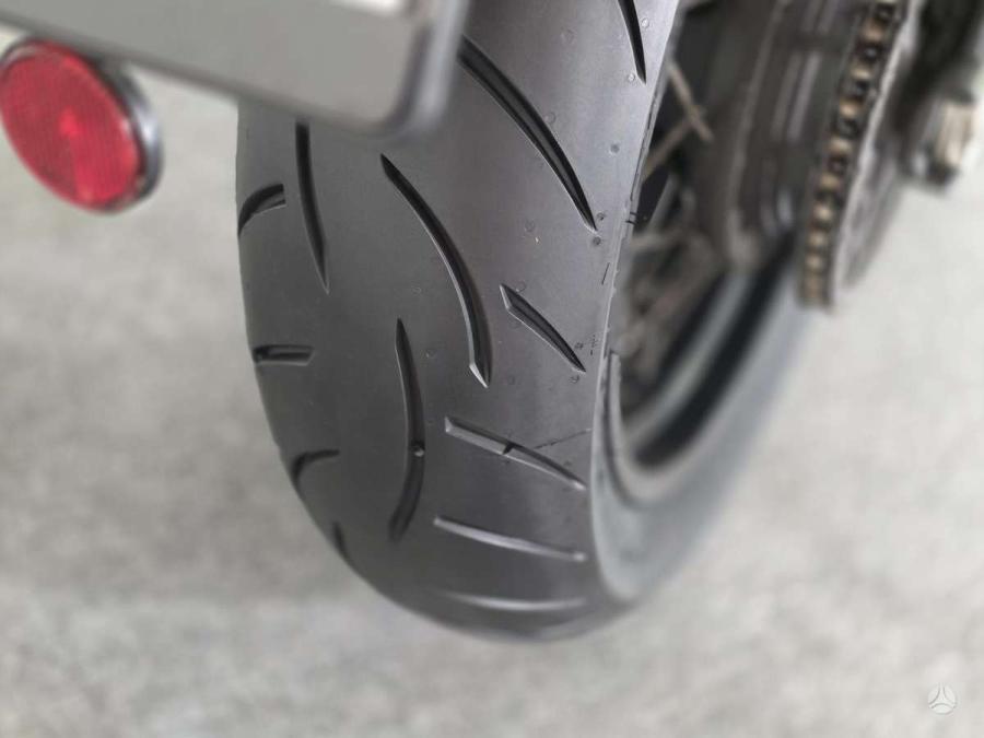 Melns Brixton Cromwell 1200 2023 Panevēža, ar dzinēja tilpumu 1.20 L un nobraukumu 23 tūkst. km par 5999 €, foto 27 vietnē AUTOMOTO.COM.LV