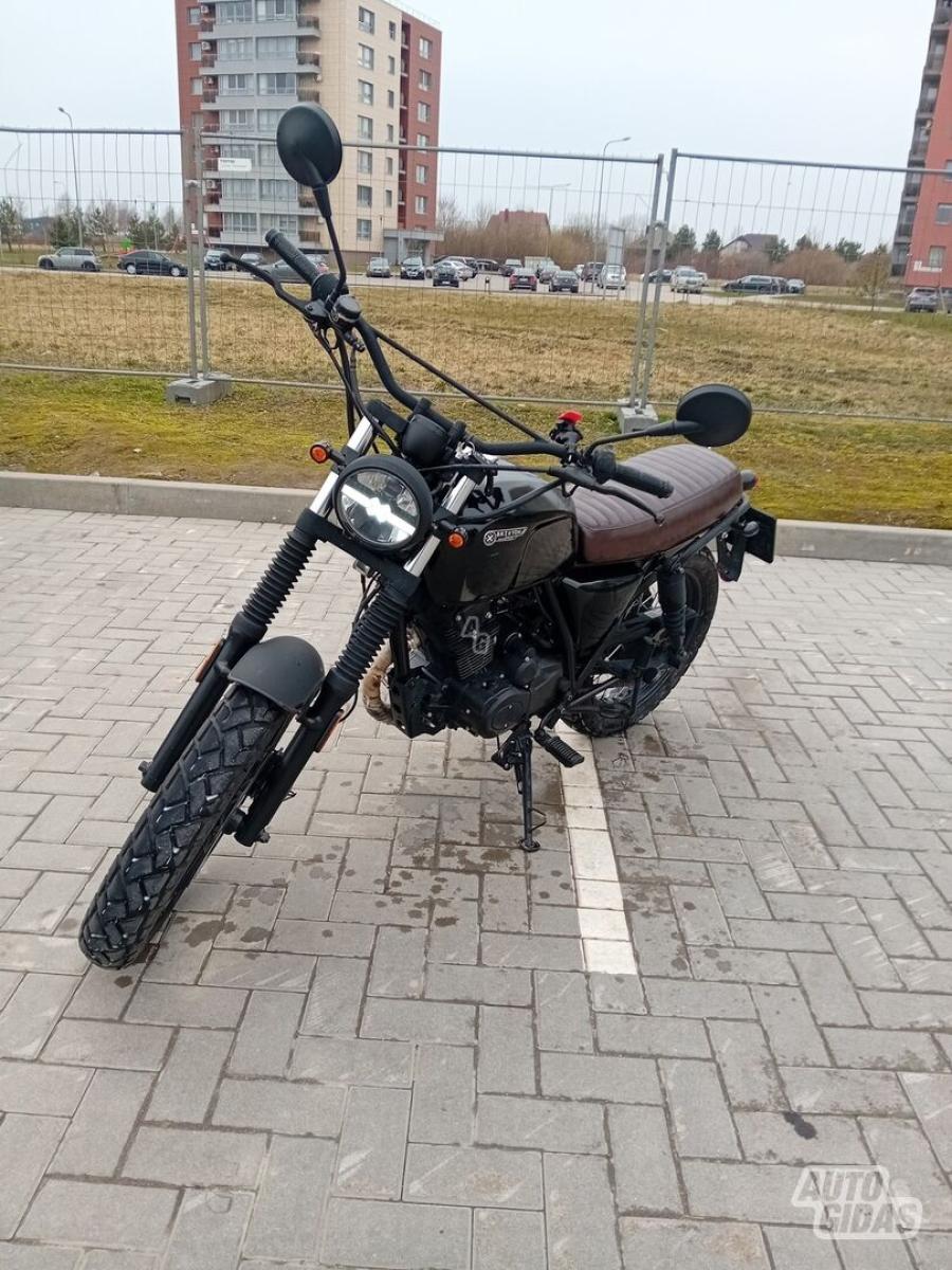 Melns Brixton Cromwell 125 2022 Gargždai, ar dzinēja tilpumu 0.13 L un nobraukumu 7 tūkst. km par 1850 €, foto 2 vietnē AUTOMOTO.COM.LV