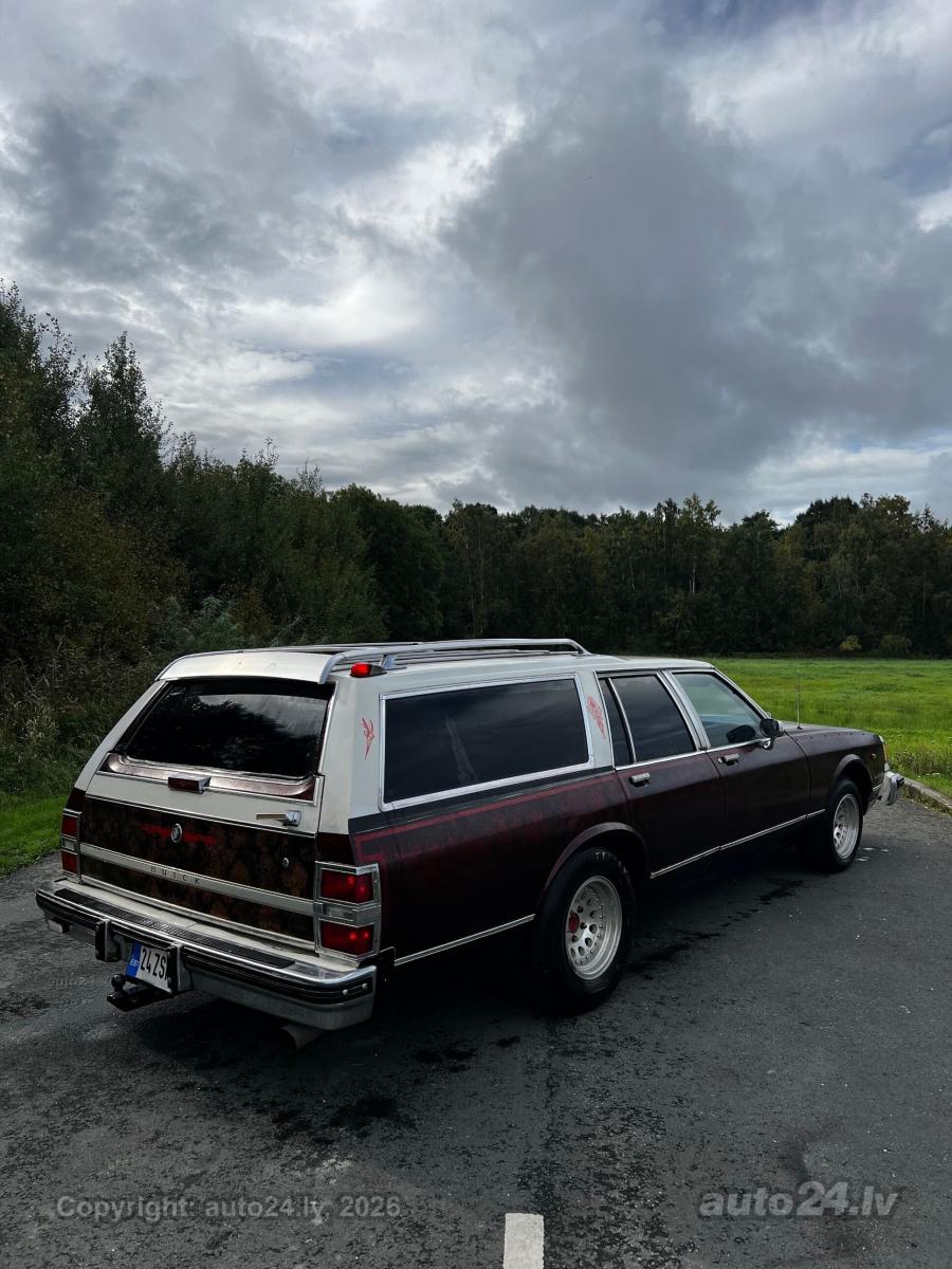 Balts Buick Electra 1986 Tallina, ar dzinēja tilpumu 5.00 L un nobraukumu 92 tūkst. km par 4699 €, foto 5 vietnē AUTOMOTO.COM.LV