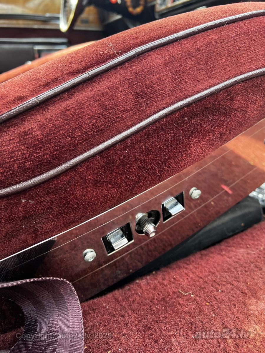 Balts Buick Electra 1986 Tallina, ar dzinēja tilpumu 5.00 L un nobraukumu 92 tūkst. km par 4699 €, foto 10 vietnē AUTOMOTO.COM.LV