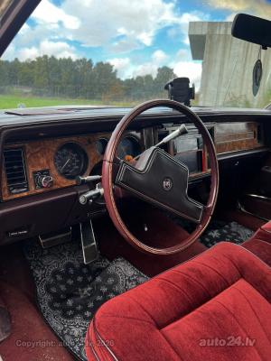 Balts Buick Electra 1986 Tallina, ar dzinēja tilpumu 5.00 L un nobraukumu 92 tūkst. km par 4699 €, foto 16 vietnē AUTOMOTO.COM.LV