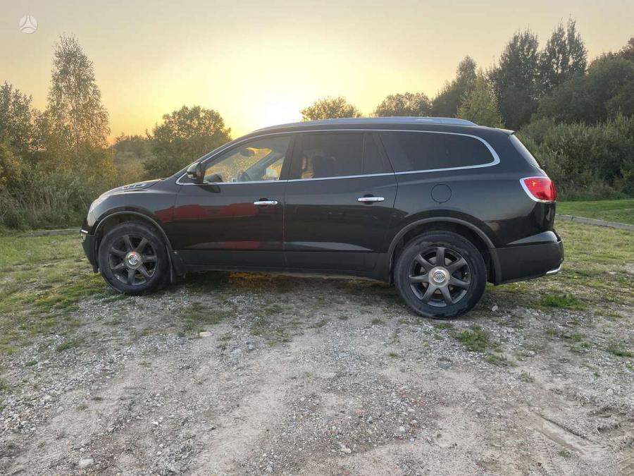 Melns Buick Enclave 2008 Telšiai, ar dzinēja tilpumu 3.60 L un nobraukumu 319 tūkst. km par 6000 €, foto 3 vietnē AUTOMOTO.COM.LV