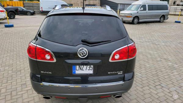 Black Buick Enclave 2010 in Siauliai, with an engine capacity of 3.56 L and mileage of 180 thousand km for 8500 €, photo 6 on AUTOMOTO.COM.LV