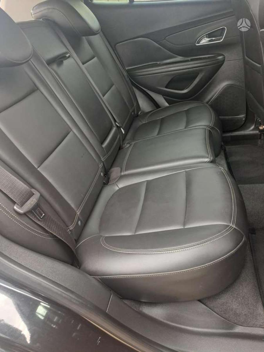 Black Buick Encore 2014 in Kaunas, with an engine capacity of 1.36 L and mileage of 210 thousand km for 5650 €, photo 13 on AUTOMOTO.COM.LV