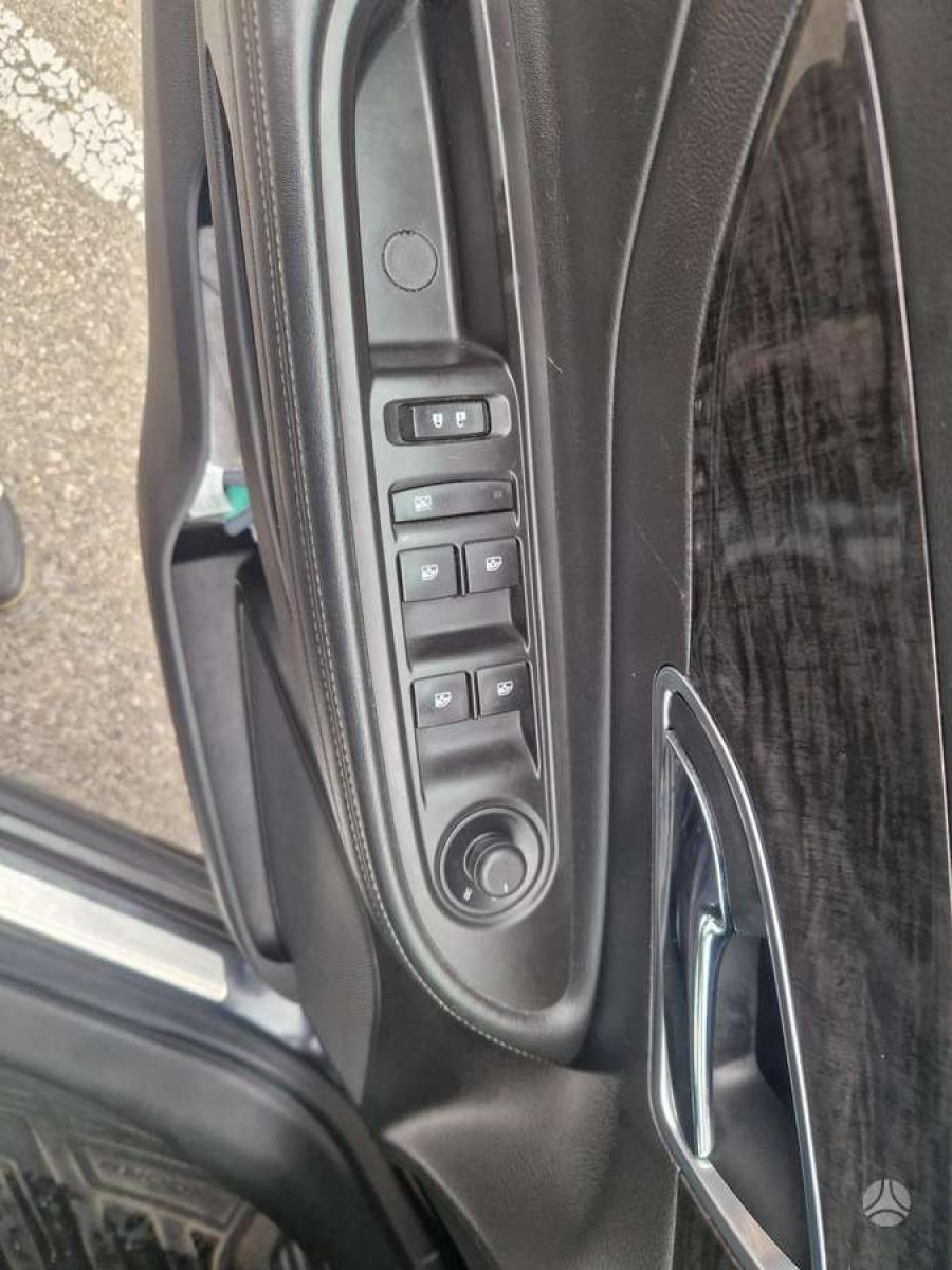 Melns Buick Encore 2016 Klaipėda, ar dzinēja tilpumu 1.36 L un nobraukumu 178 tūkst. km par 6988 €, foto 10 vietnē AUTOMOTO.COM.LV