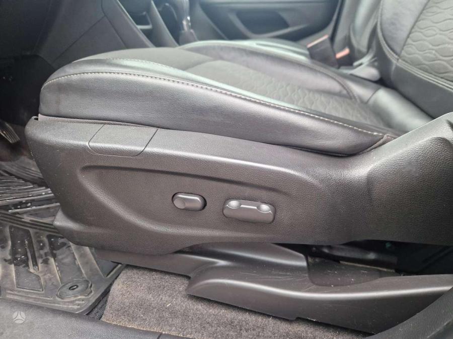 Melns Buick Encore 2016 Klaipėda, ar dzinēja tilpumu 1.36 L un nobraukumu 178 tūkst. km par 6988 €, foto 13 vietnē AUTOMOTO.COM.LV
