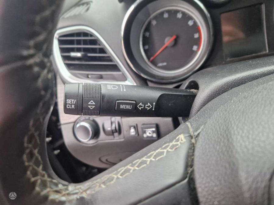 Melns Buick Encore 2016 Klaipėda, ar dzinēja tilpumu 1.36 L un nobraukumu 178 tūkst. km par 6988 €, foto 15 vietnē AUTOMOTO.COM.LV