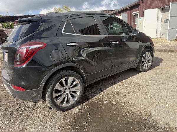 Melns Buick Encore 2017 Šauļi, ar dzinēja tilpumu 1.40 L un nobraukumu 235 tūkst. km par 4400 €, foto 7 vietnē AUTOMOTO.COM.LV