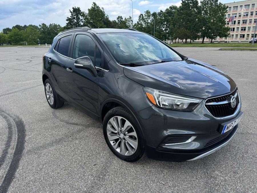Melns Buick Encore 2018 Kauņa, ar dzinēja tilpumu 1.36 L un nobraukumu 108 tūkst. km par 9850 €, foto 3 vietnē AUTOMOTO.COM.LV