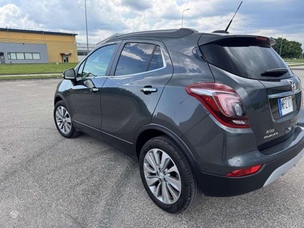 Black Buick Encore 2018 in Kaunas, with an engine capacity of 1.36 L and mileage of 108 thousand km for 9850 €, photo 5 on AUTOMOTO.COM.LV