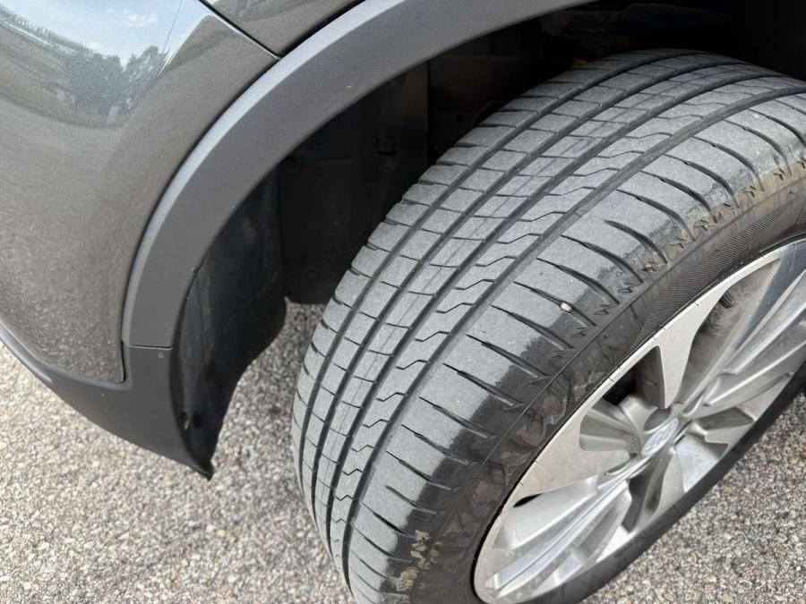 Melns Buick Encore 2018 Kauņa, ar dzinēja tilpumu 1.36 L un nobraukumu 108 tūkst. km par 9850 €, foto 11 vietnē AUTOMOTO.COM.LV