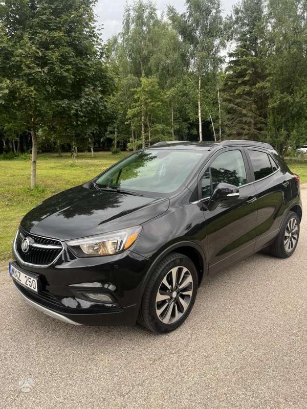 Melns Buick Encore 2018 Kauņa, ar dzinēja tilpumu 1.40 L un nobraukumu 102 tūkst. km par 10499 €, foto 1 vietnē AUTOMOTO.COM.LV
