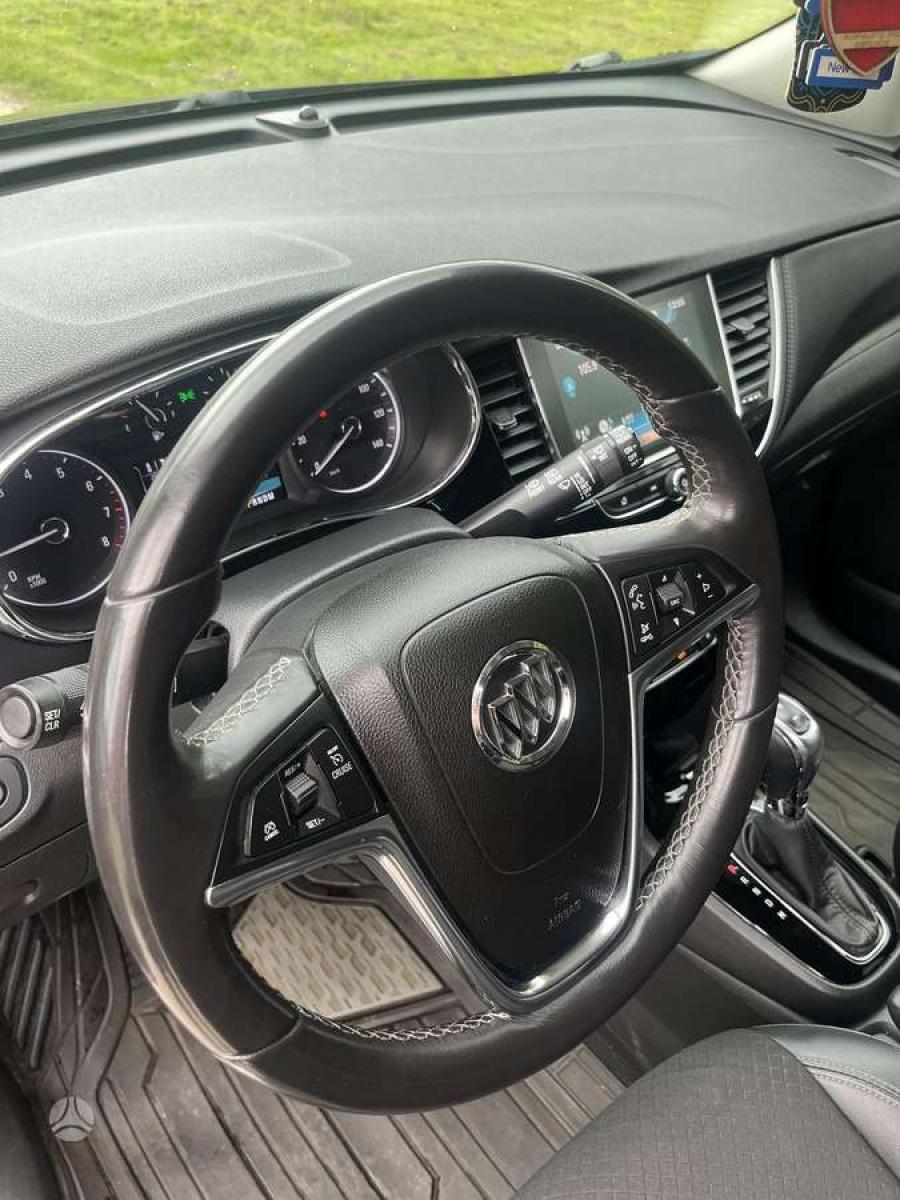 Melns Buick Encore 2018 Kauņa, ar dzinēja tilpumu 1.40 L un nobraukumu 102 tūkst. km par 10499 €, foto 10 vietnē AUTOMOTO.COM.LV