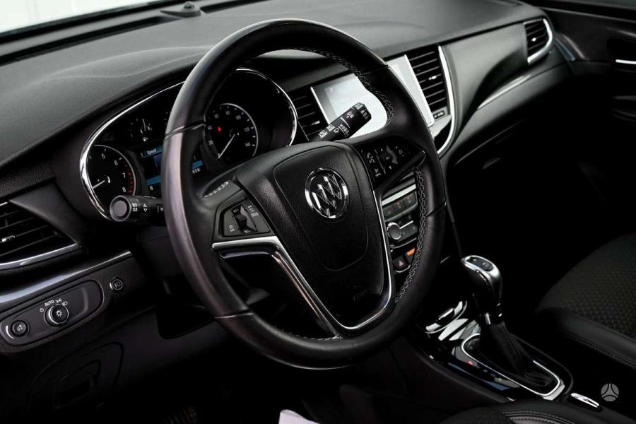 Black Buick Encore 2019 in Kretinga, with an engine capacity of 1.36 L and mileage of 61 thousand km for 12499 €, photo 20 on AUTOMOTO.COM.LV