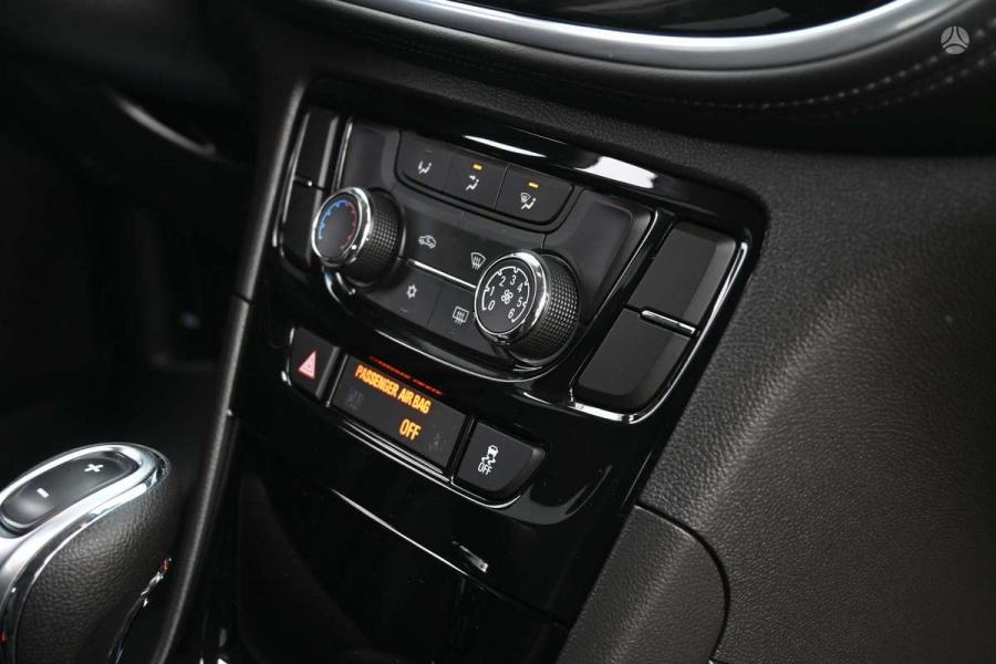 Black Buick Encore 2019 in Kretinga, with an engine capacity of 1.36 L and mileage of 61 thousand km for 12499 €, photo 24 on AUTOMOTO.COM.LV