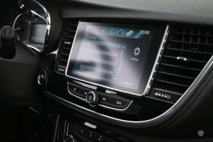 Black Buick Encore 2019 in Kretinga, with an engine capacity of 1.36 L and mileage of 61 thousand km for 12499 €, photo 25 on AUTOMOTO.COM.LV