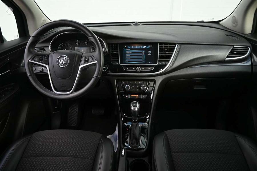 Black Buick Encore 2019 in Kretinga, with an engine capacity of 1.36 L and mileage of 61 thousand km for 12499 €, photo 26 on AUTOMOTO.COM.LV