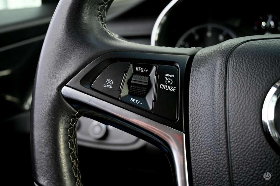 Black Buick Encore 2019 in Kretinga, with an engine capacity of 1.36 L and mileage of 61 thousand km for 12499 €, photo 29 on AUTOMOTO.COM.LV
