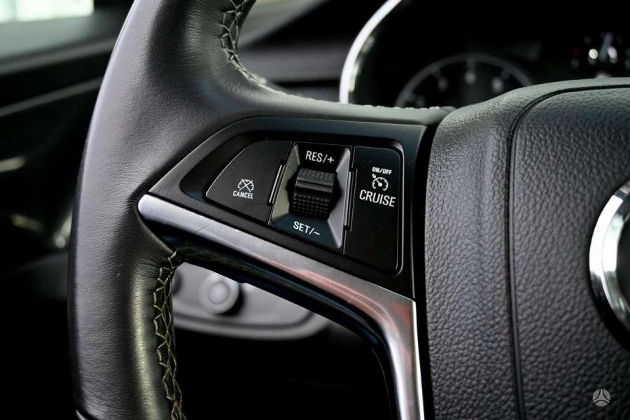 Black Buick Encore 2019 in Kretinga, with an engine capacity of 1.36 L and mileage of 61 thousand km for 12499 €, photo 29 on AUTOMOTO.COM.LV