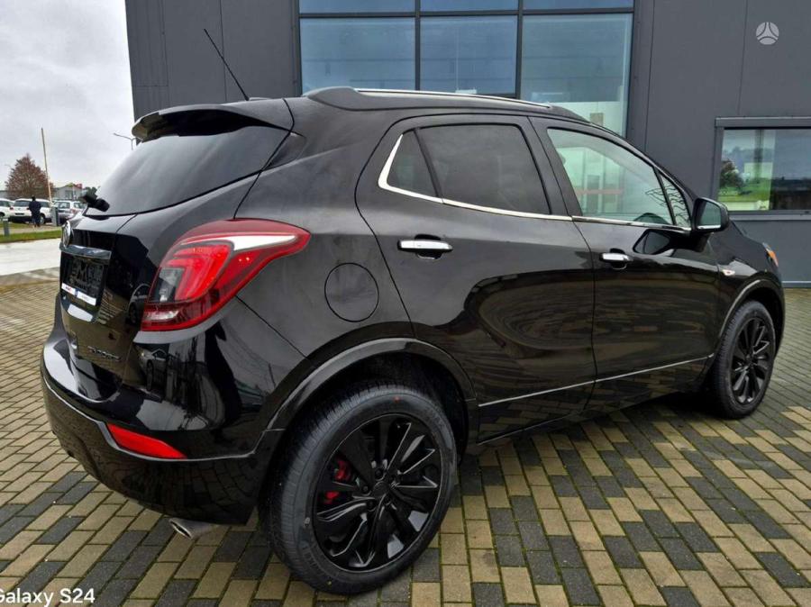 Black Buick Encore 2020 in Siauliai, with an engine capacity of 1.40 L and mileage of 60 thousand km for 10900 €, photo 6 on AUTOMOTO.COM.LV