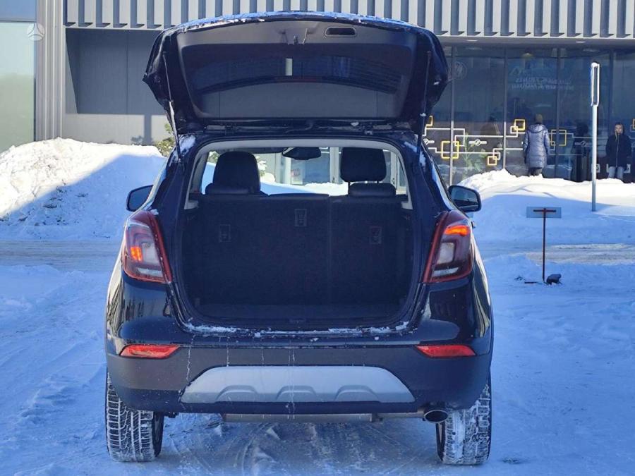 Black Buick Encore 2020 in Siauliai, with an engine capacity of 1.40 L and mileage of 92 thousand km for 10900 €, photo 10 on AUTOMOTO.COM.LV