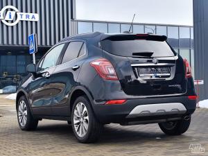 Black Buick Encore 2020 in Siauliai, with an engine capacity of 1.40 L and mileage of 92 thousand km for 11200 €, photo 5 on AUTOMOTO.COM.LV