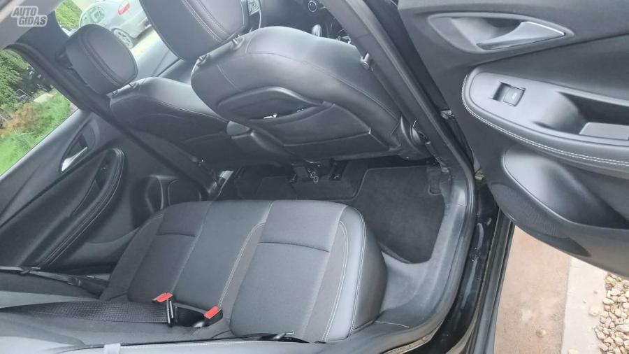 Melns Buick Encore 2020 Viļņa, ar dzinēja tilpumu 1.20 L un nobraukumu 31 tūkst. km par 13999 €, foto 5 vietnē AUTOMOTO.COM.LV