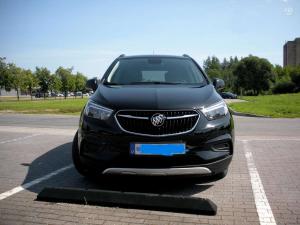 Black Buick Encore 2021 in Panevezys, with an engine capacity of 1.40 L and mileage of 42 thousand km for 12899 €, photo 4 on AUTOMOTO.COM.LV