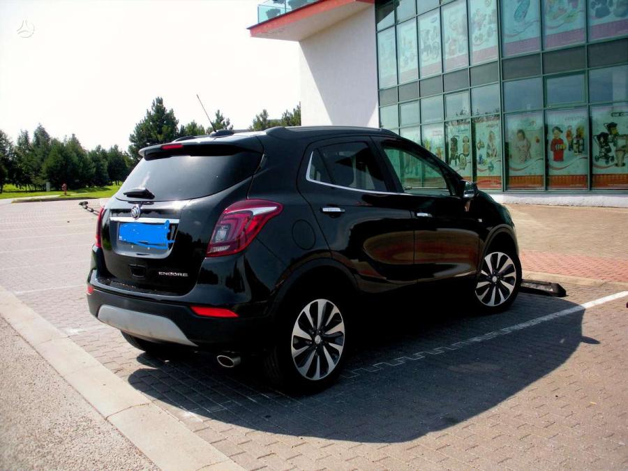 Black Buick Encore 2021 in Panevezys, with an engine capacity of 1.40 L and mileage of 42 thousand km for 12899 €, photo 8 on AUTOMOTO.COM.LV