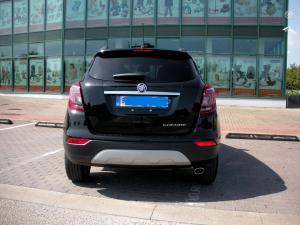 Black Buick Encore 2021 in Panevezys, with an engine capacity of 1.40 L and mileage of 42 thousand km for 12899 €, photo 9 on AUTOMOTO.COM.LV