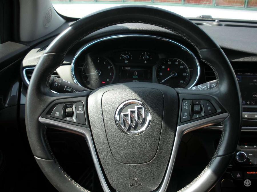 Black Buick Encore 2021 in Panevezys, with an engine capacity of 1.40 L and mileage of 42 thousand km for 12899 €, photo 10 on AUTOMOTO.COM.LV