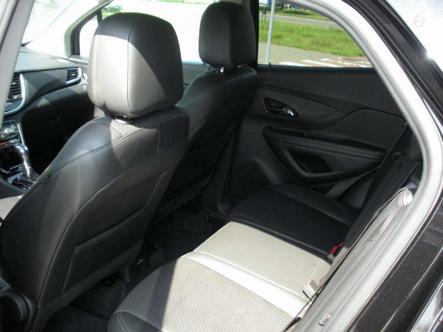 Black Buick Encore 2021 in Panevezys, with an engine capacity of 1.40 L and mileage of 42 thousand km for 12899 €, photo 15 on AUTOMOTO.COM.LV