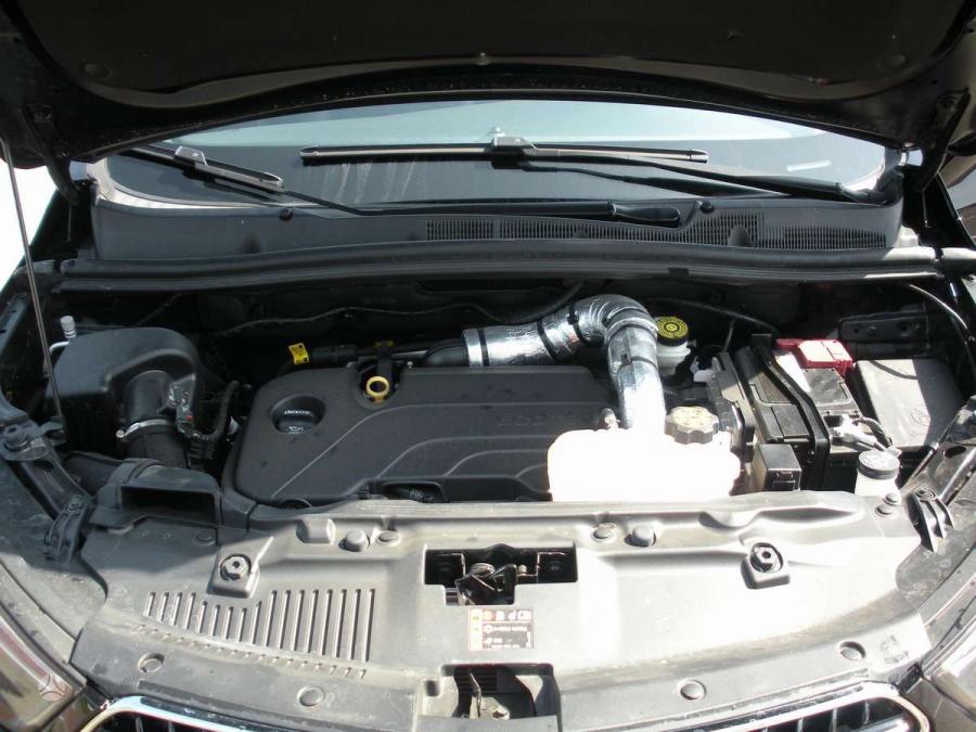 Black Buick Encore 2021 in Panevezys, with an engine capacity of 1.40 L and mileage of 42 thousand km for 12899 €, photo 16 on AUTOMOTO.COM.LV