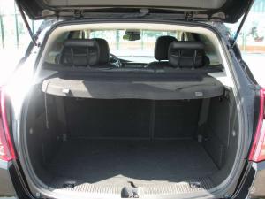 Black Buick Encore 2021 in Panevezys, with an engine capacity of 1.40 L and mileage of 42 thousand km for 12899 €, photo 17 on AUTOMOTO.COM.LV